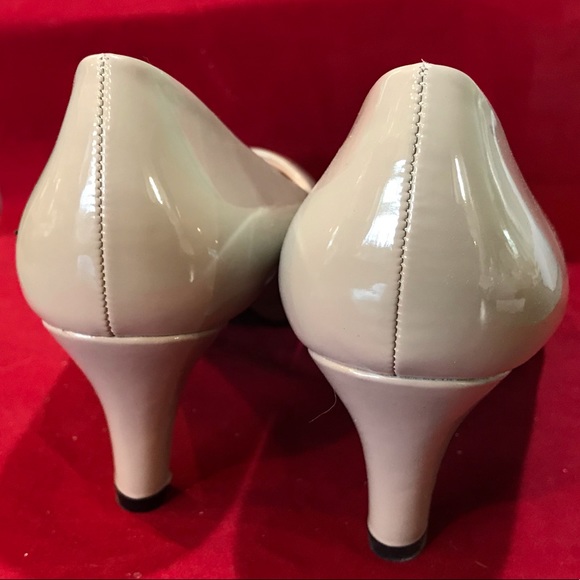 Angel Steps | Shoes | Angel Steps Nude Heels Size 9 2 Wide | Poshmark